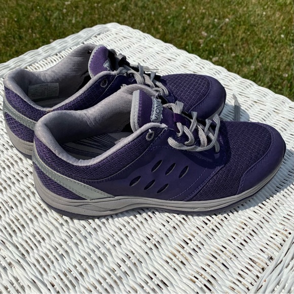Vionic | Shoes | Vionic Venture Sneaker | Poshmark